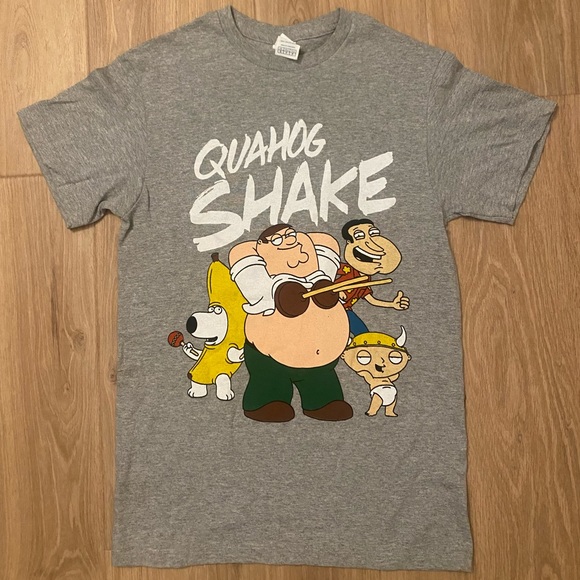 Family Guy | Tops | Family Guy Quahog Shake Funny Graphic Tee Peter ...